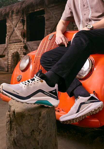 Walking Shoes – Redchief